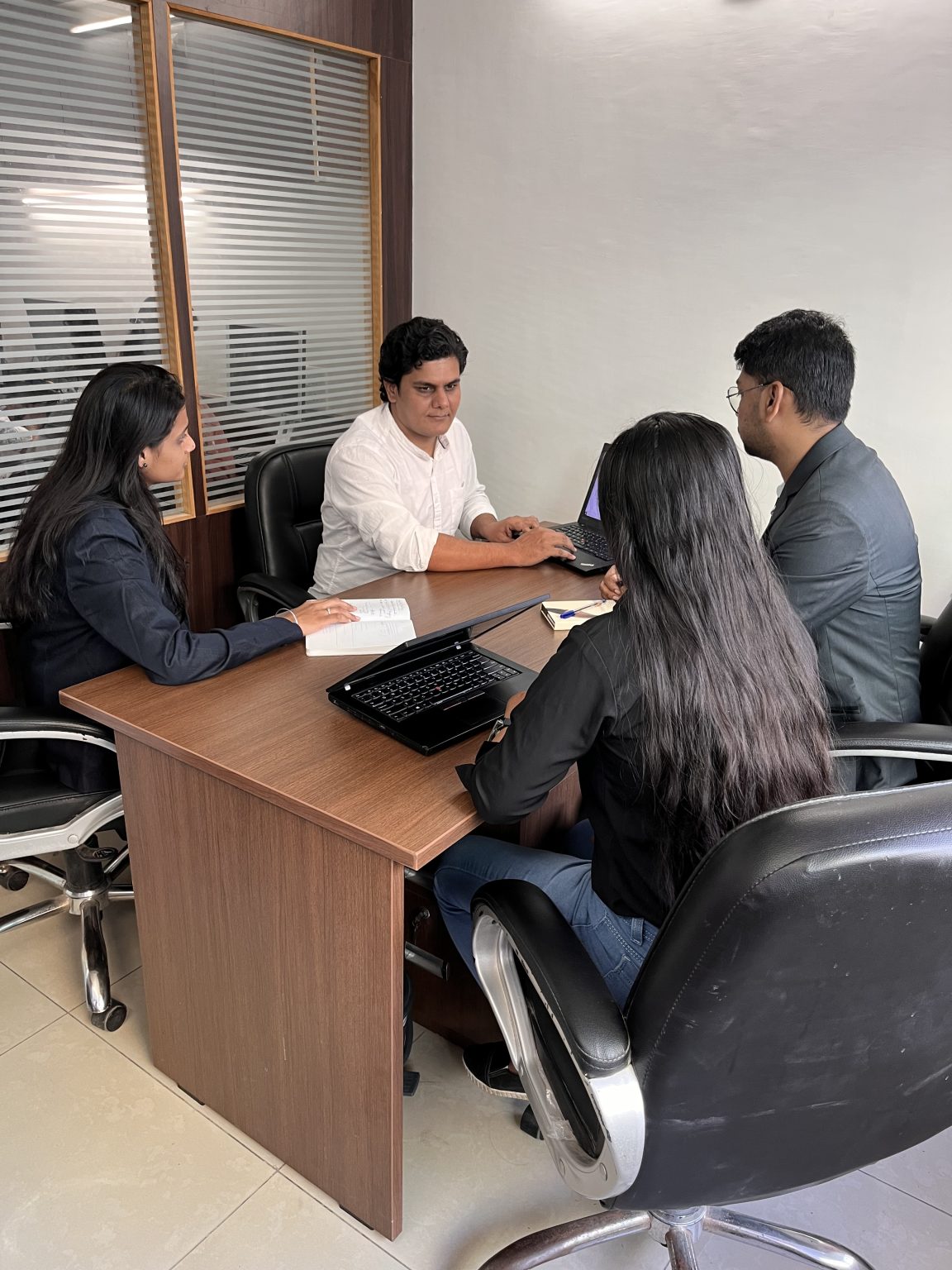 Who We Are - Virtual Ops